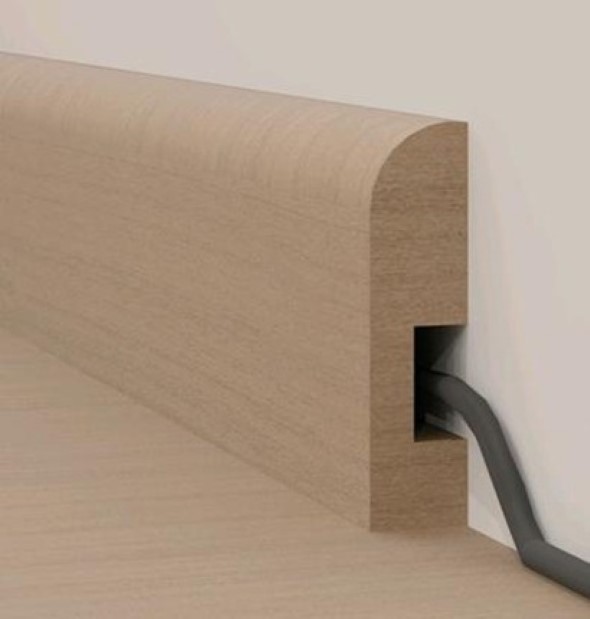 Rodapé alto na decoração 008